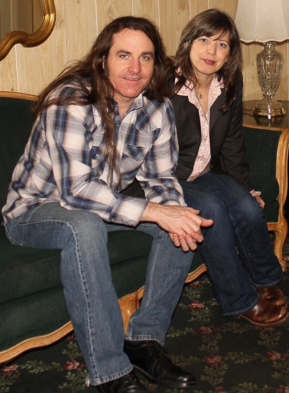 (Expired) Stacey Earle & Mark Stuart | Happening @ Michigan